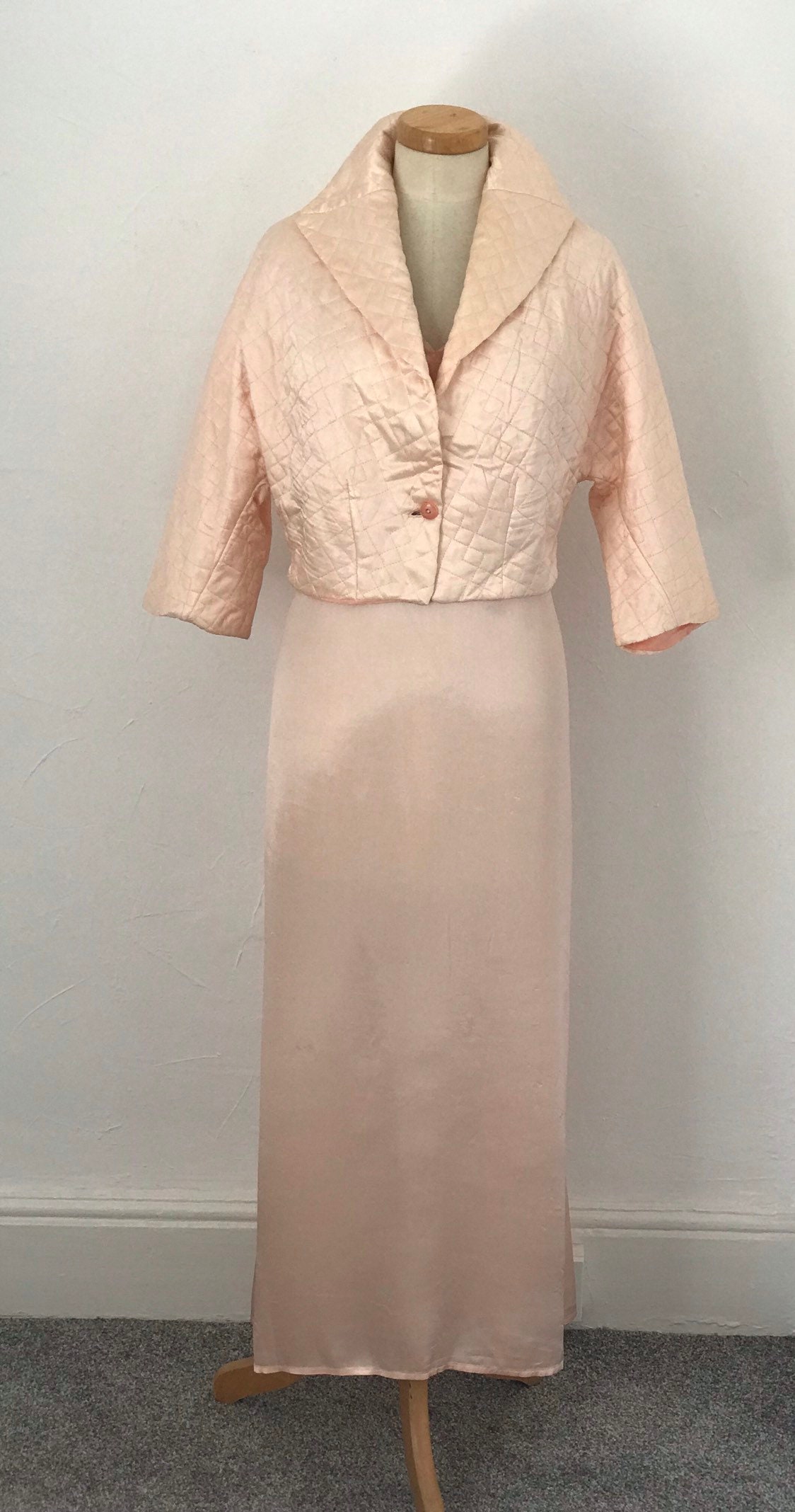 Vintage 1940s Bed Jacket Fitted Bolero Quilted Silk Boudoir Hostess ...