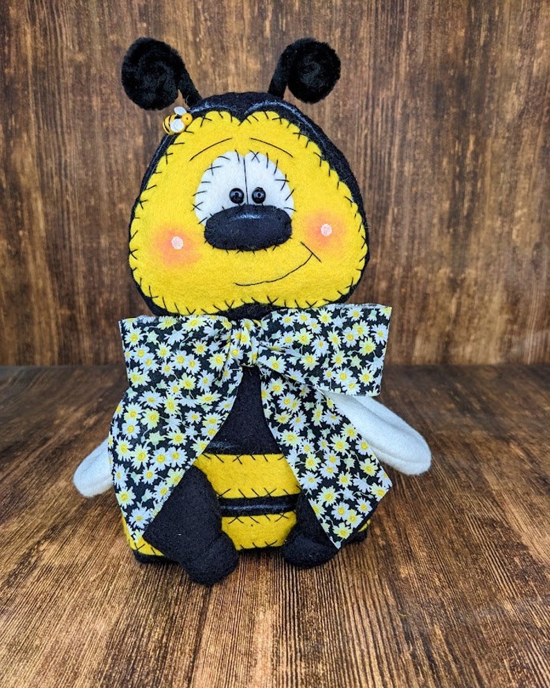 Busy Bee Bumble Bee Decor Primitive Bee Spring Decor - Etsy