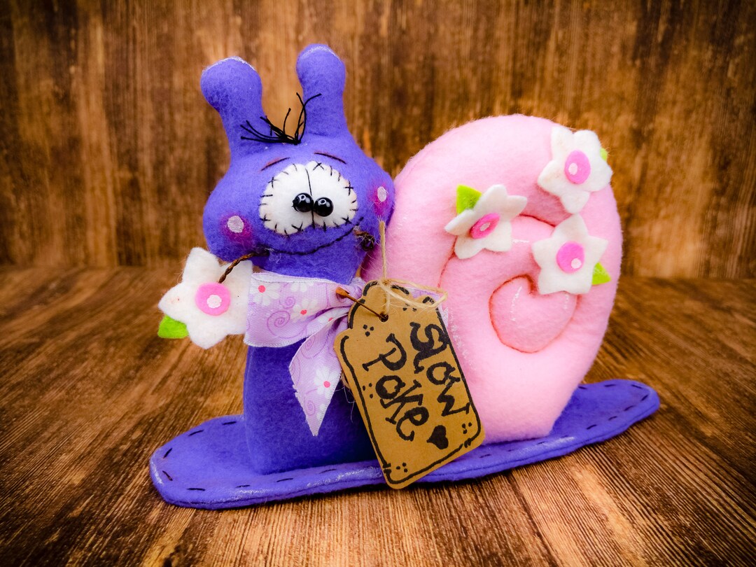 Spring Snail - Primitive Snail - Wool Felt Decor - Primitive Decor - Table Top Decor - Wreath ...