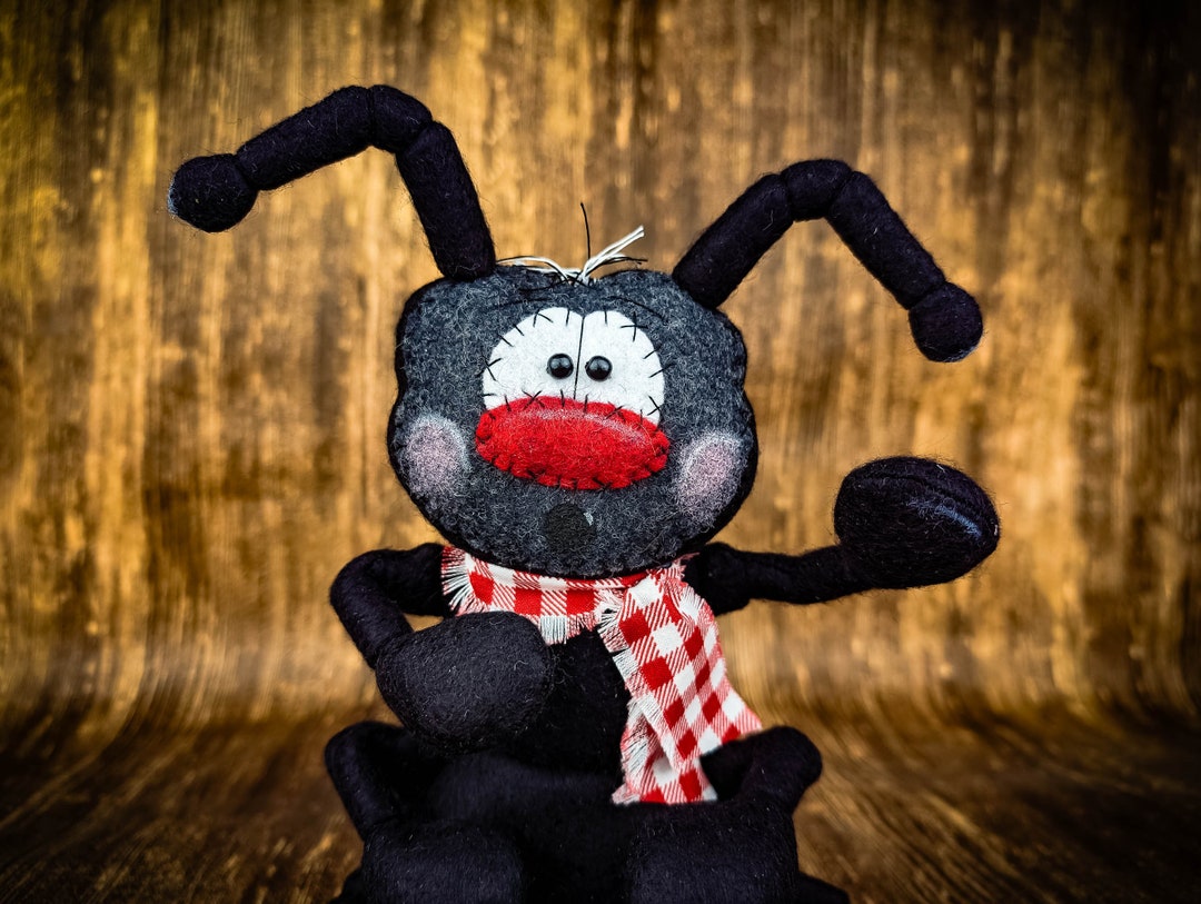 Antsy - Picnic Buddy - Felt Ant - Tiered Tray - Food Photography ...
