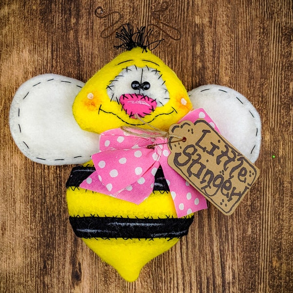 Primitive Bee - Etsy