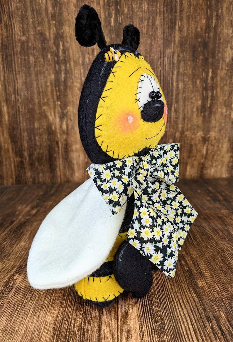 Busy Bee Bumble Bee Decor Primitive Bee Spring Decor - Etsy