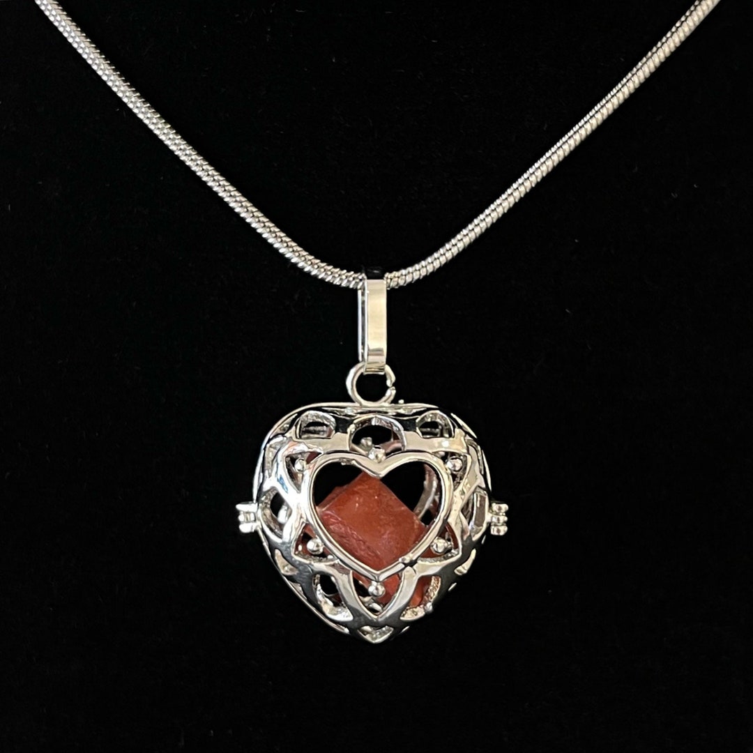 Heart Locket Necklace Golden Gate Bridge Steel Piece Romantic Pendant ...