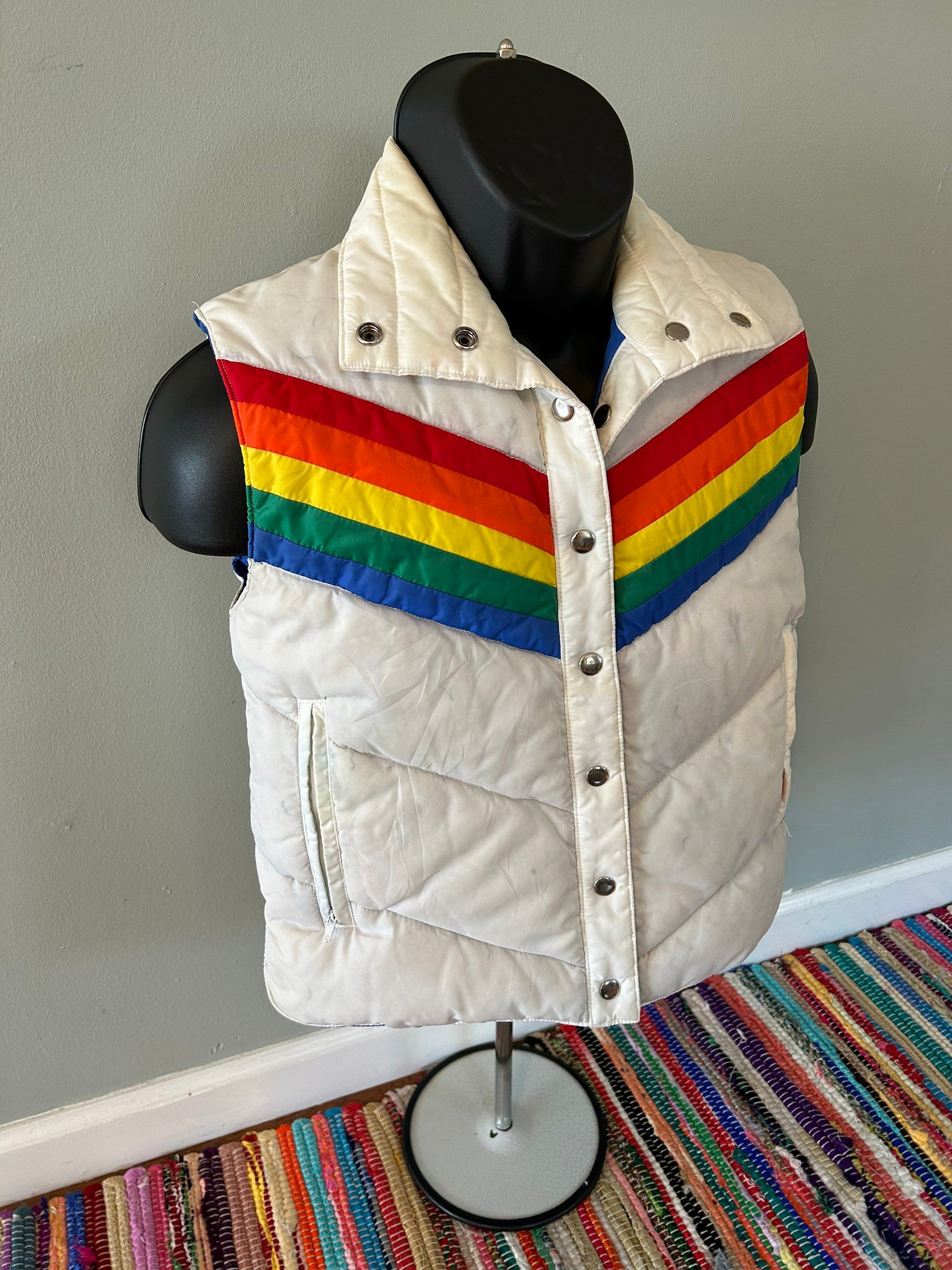 That 70s Show Rainbow Vest Vintage Kelso Ashton Kutcher Antler Down ...