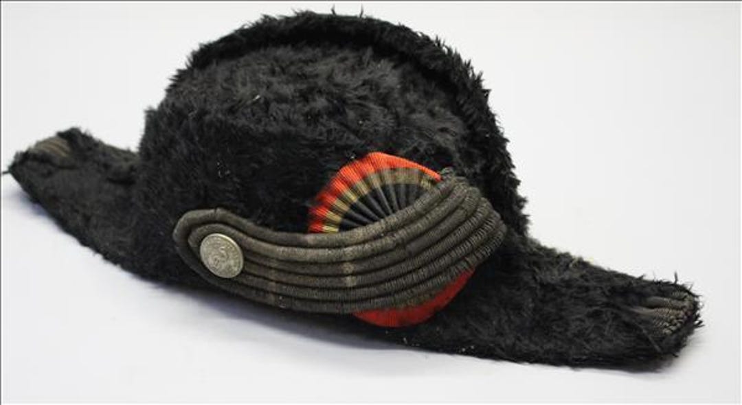 Exclusive Officer Military Belgian Garde Civique 1830 -1930 Doctor Hat ...