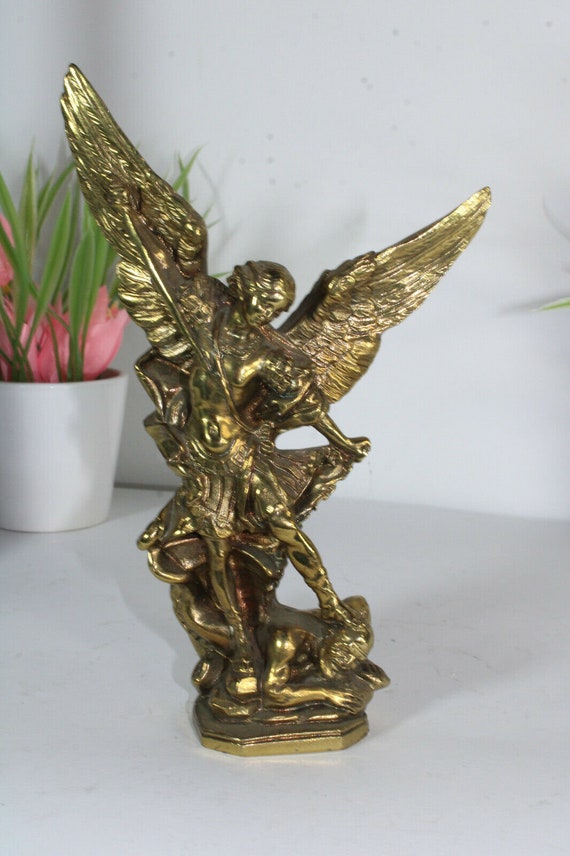Angel Gabriel Statue