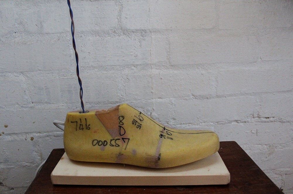 Handmade Lamp, Vintage Resin Shoe Form Desk Lamp, Bedside Lamp ...