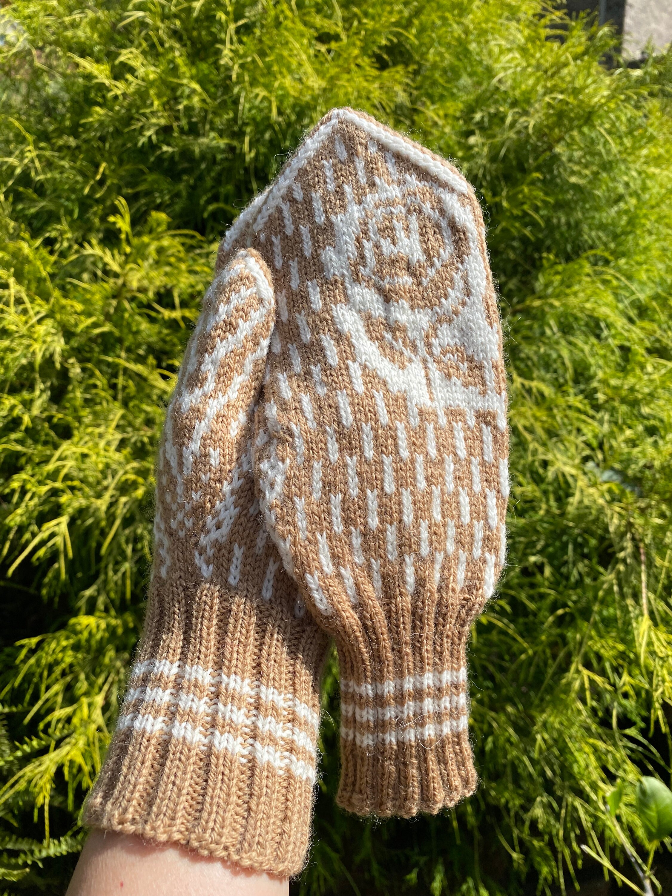 Pdf. Shadow Mitten Pattern in English, Icelandic and Norwegian - Etsy