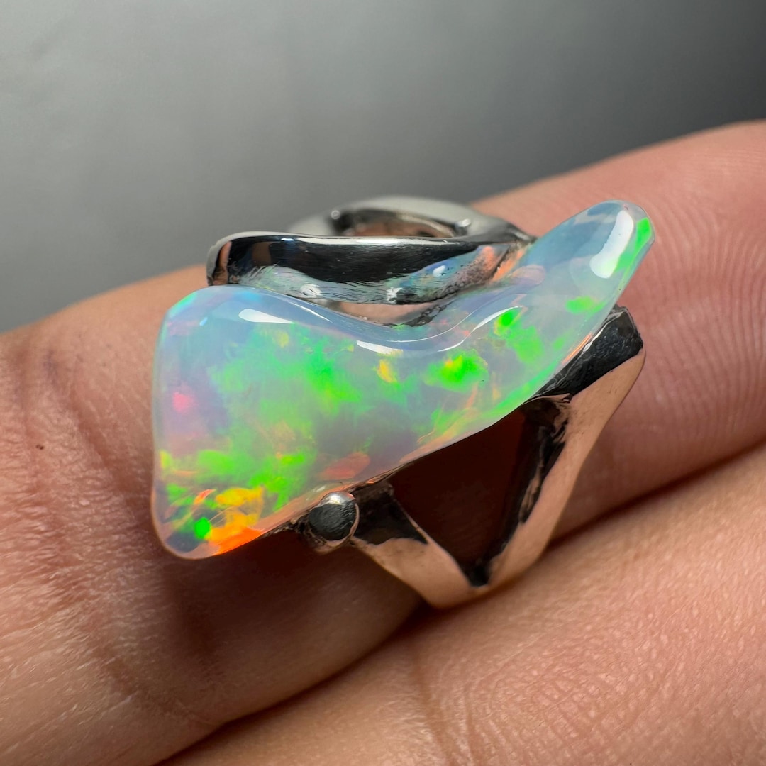 Opal Ring, Modern Opal Design, Vintage Inspired Opal Ring, Luxury Opal ...