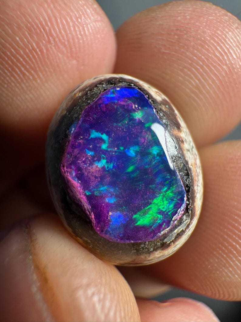 Supreme quality matrix opal, black opal, australian opal, boulder opal ...