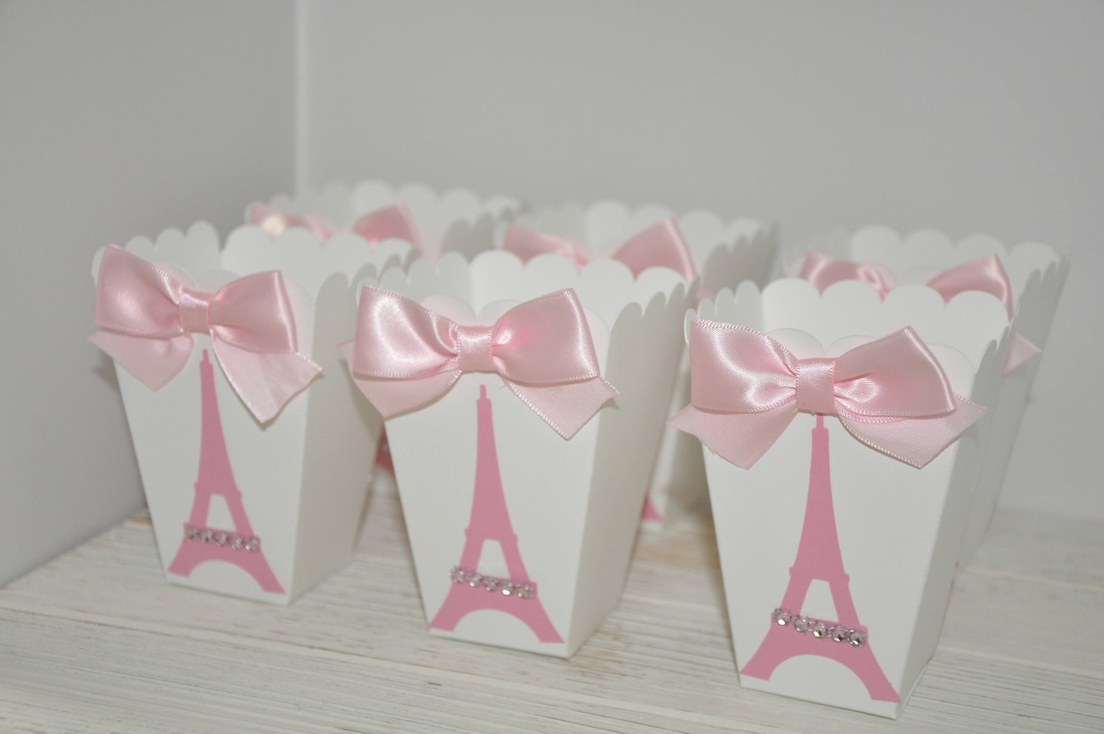 Eiffel Tower Popcorn or Candy Favor Box Pink & White W/ Bling Paris ...