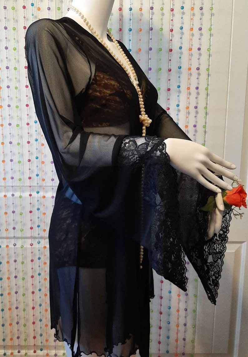 VINTAGE FREDERICK'S LINGERIE Valentine's Robe. - Etsy