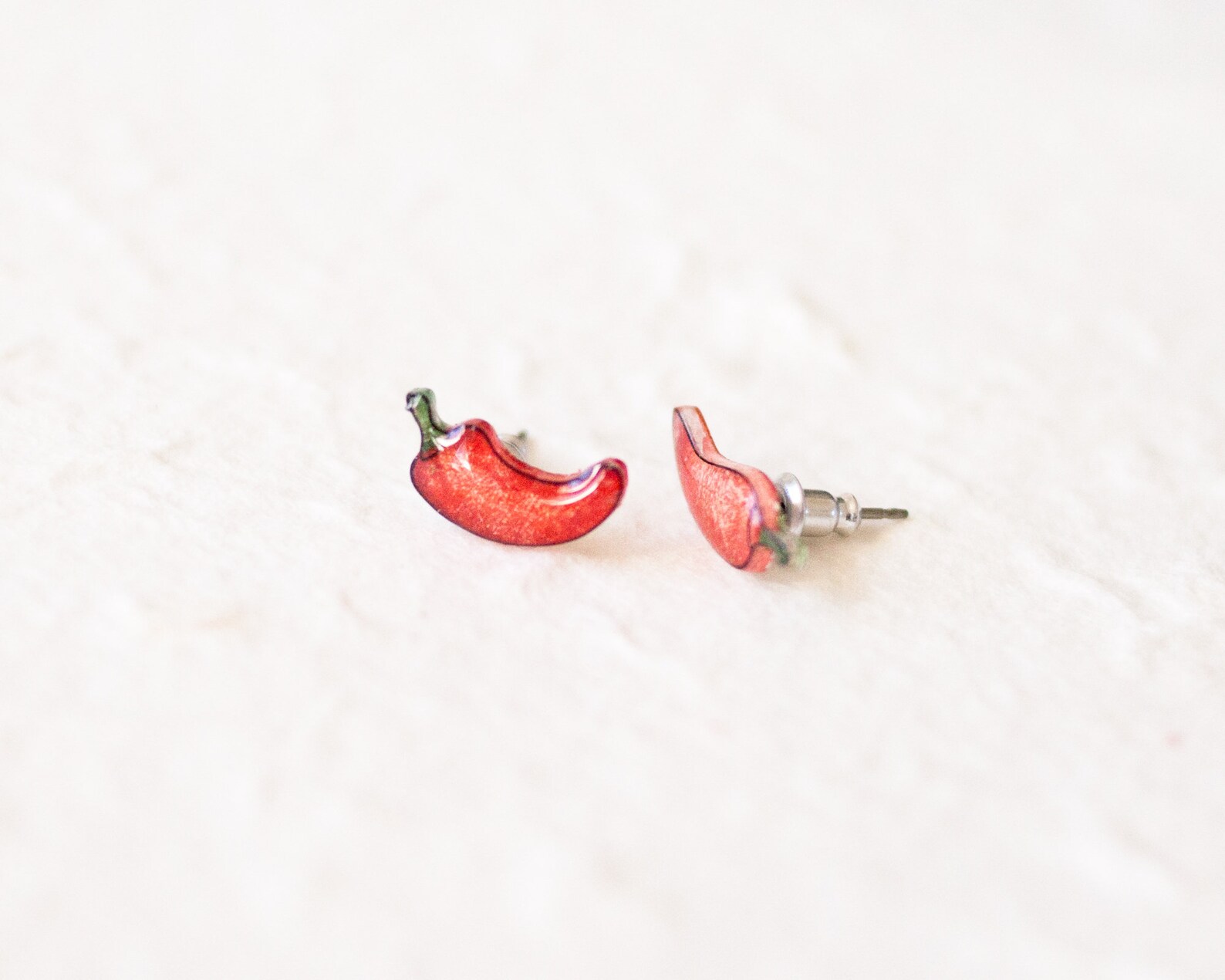 Chili Pepper Stud Earrings / Ret Hot Pepper / Hot Chili Food Jewelry - Etsy