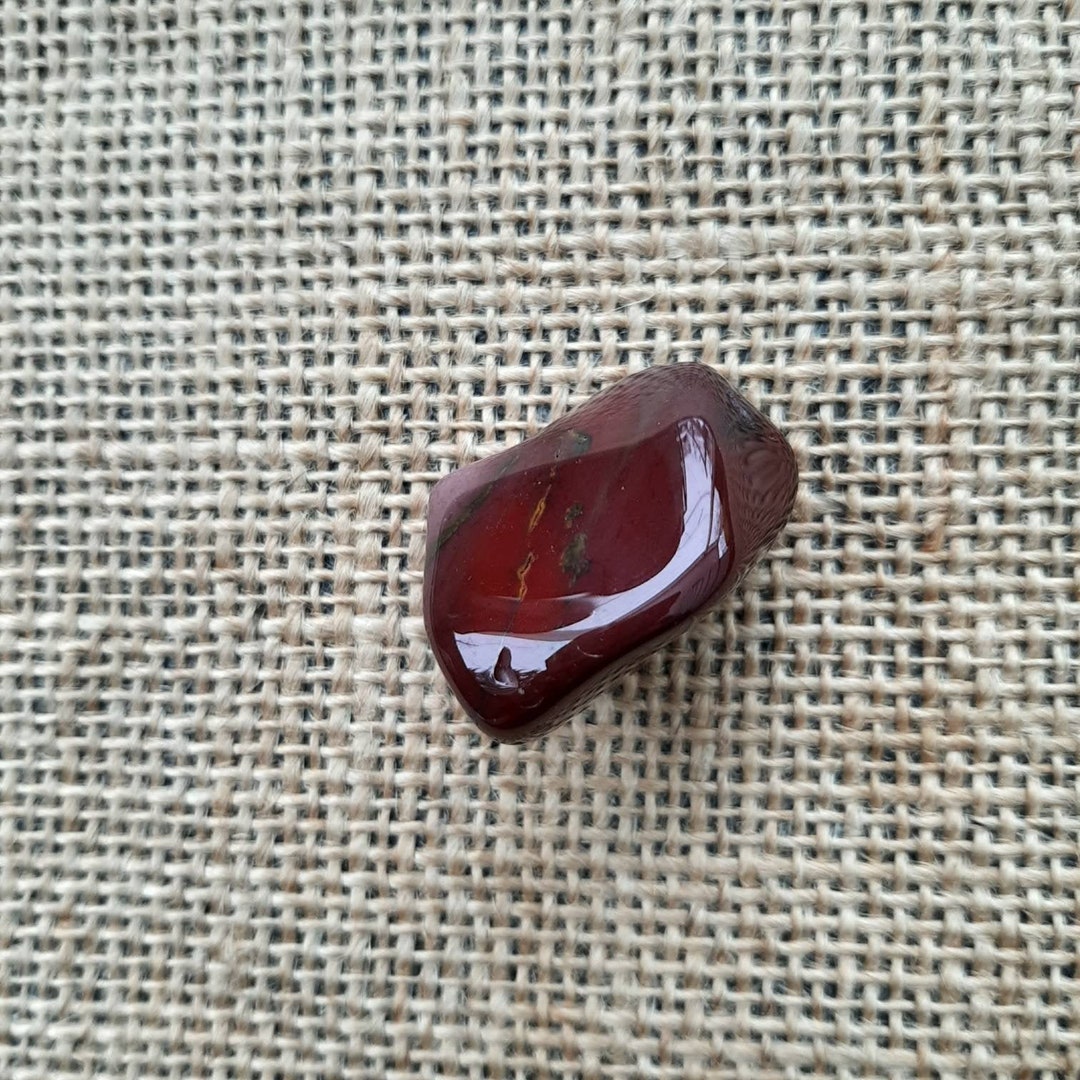 Home Tumbled Mookaite Crystal, Gem Quality Mookaite, Red Mooakite ...