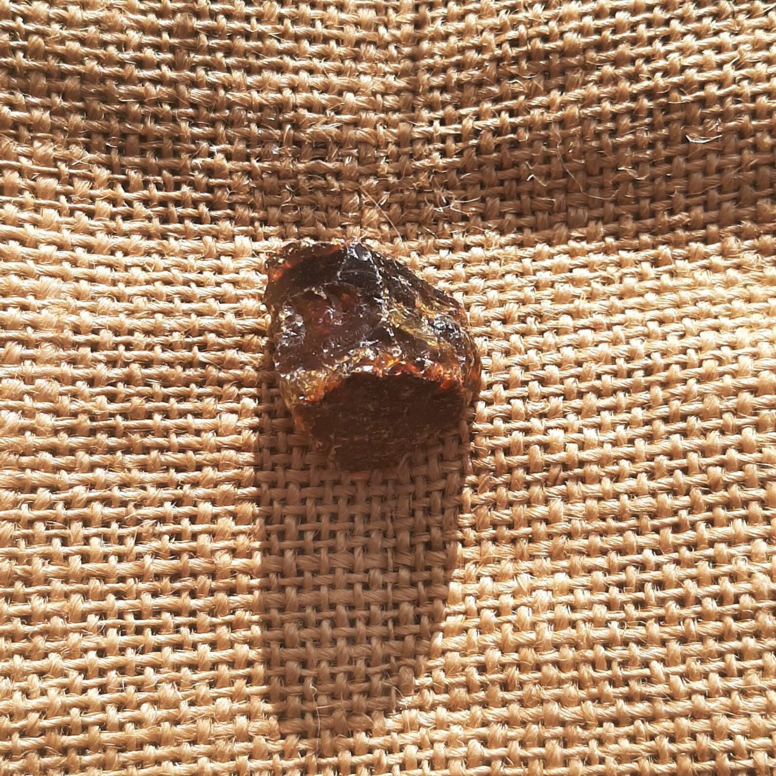 Schwarzer Sumatra Bernstein Kristall Sammler kristall - Etsy.de