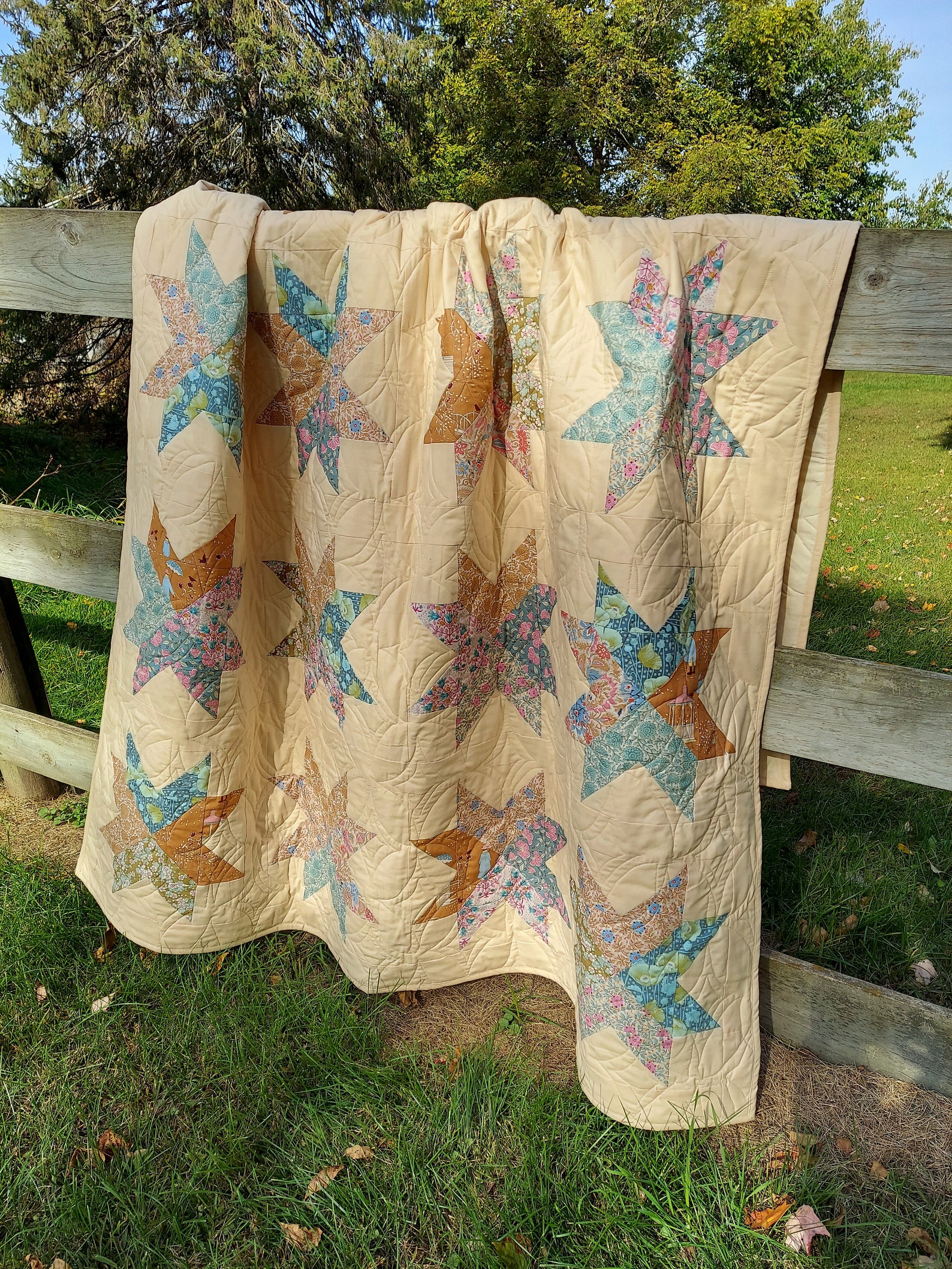Beaming Star Quilt - Etsy