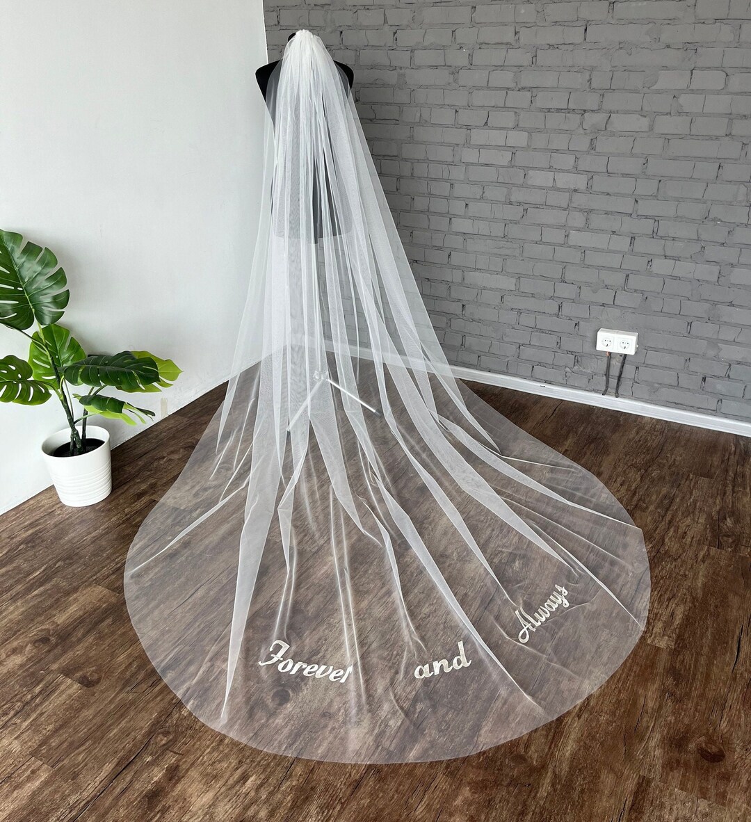 Wedding Veil With Text Personalized Veil With Embroidered Text ...