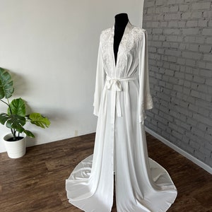 Bridal Robe Lace With Sleeves Bride Robe Long Ivory Robe With Train ...