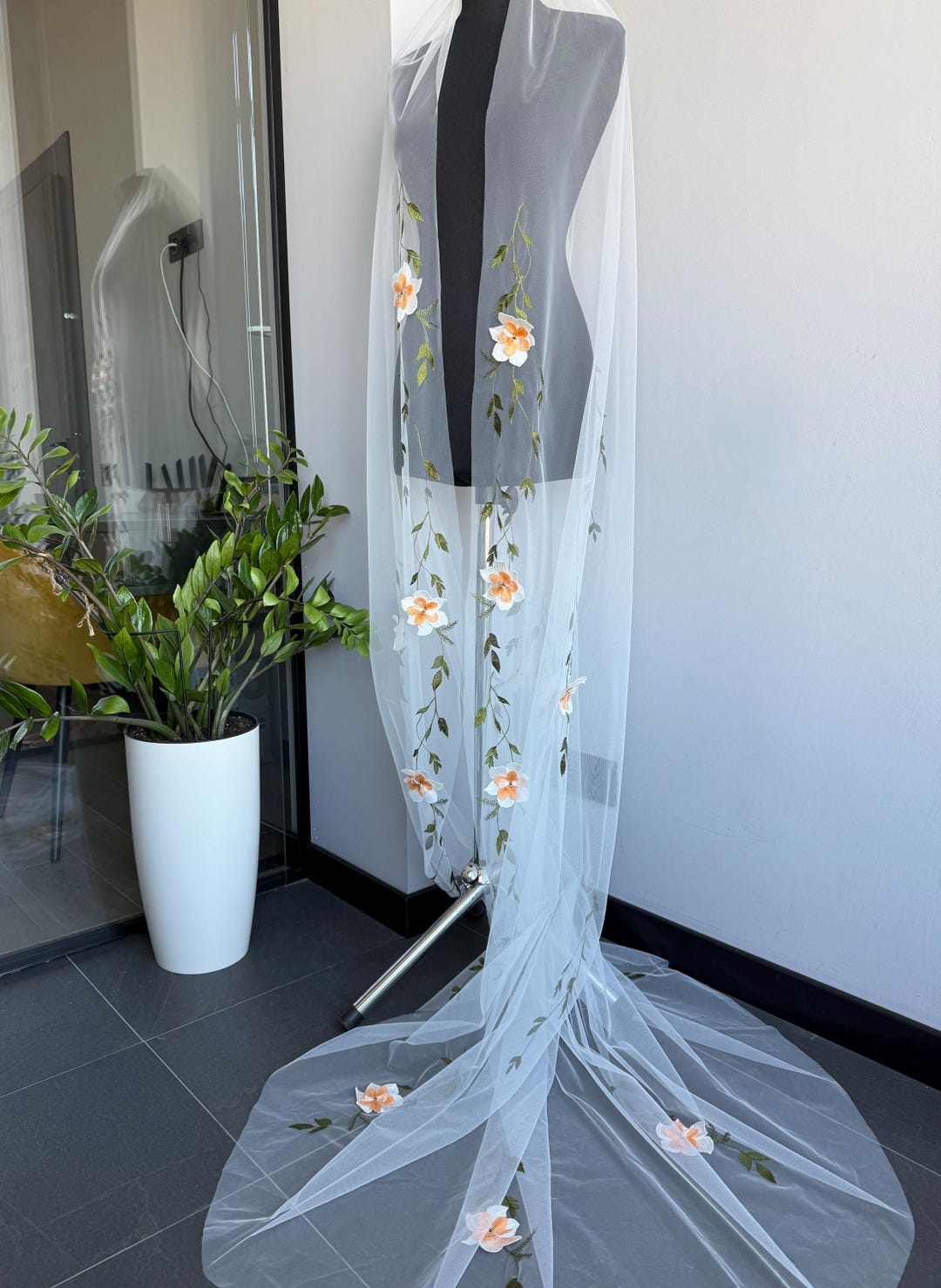 Floral Veil Wedding Flower Veil One Layer Long Veil With Floral ...