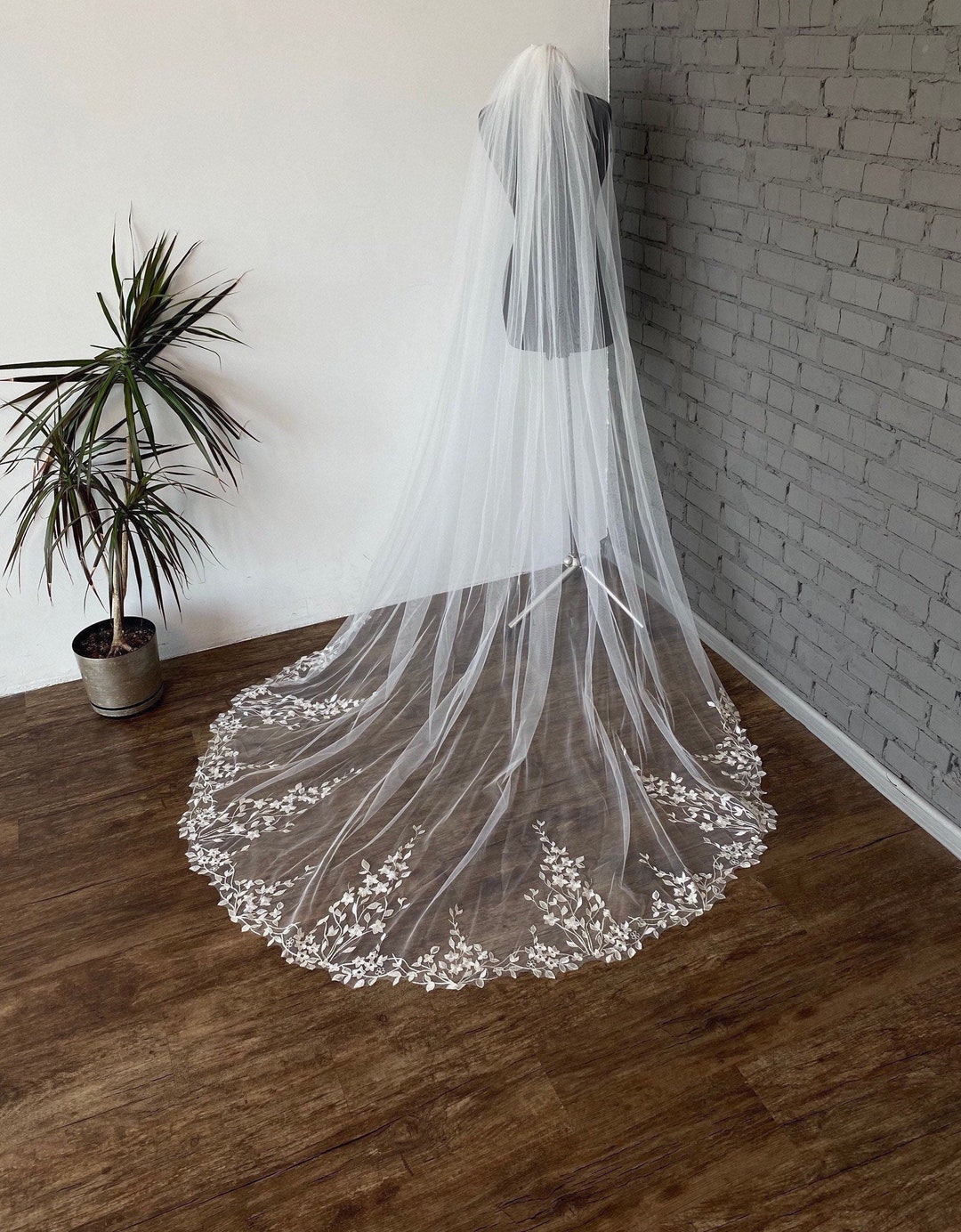 Wedding Veil Cathedral Veil Fingertip Veil Wedding Veil Lace Leaf Veil ...
