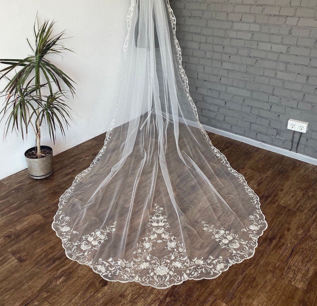 Veil Lace Edge Wedding Veil Lace Veil Wedding Cathedral Long Veil Royal ...