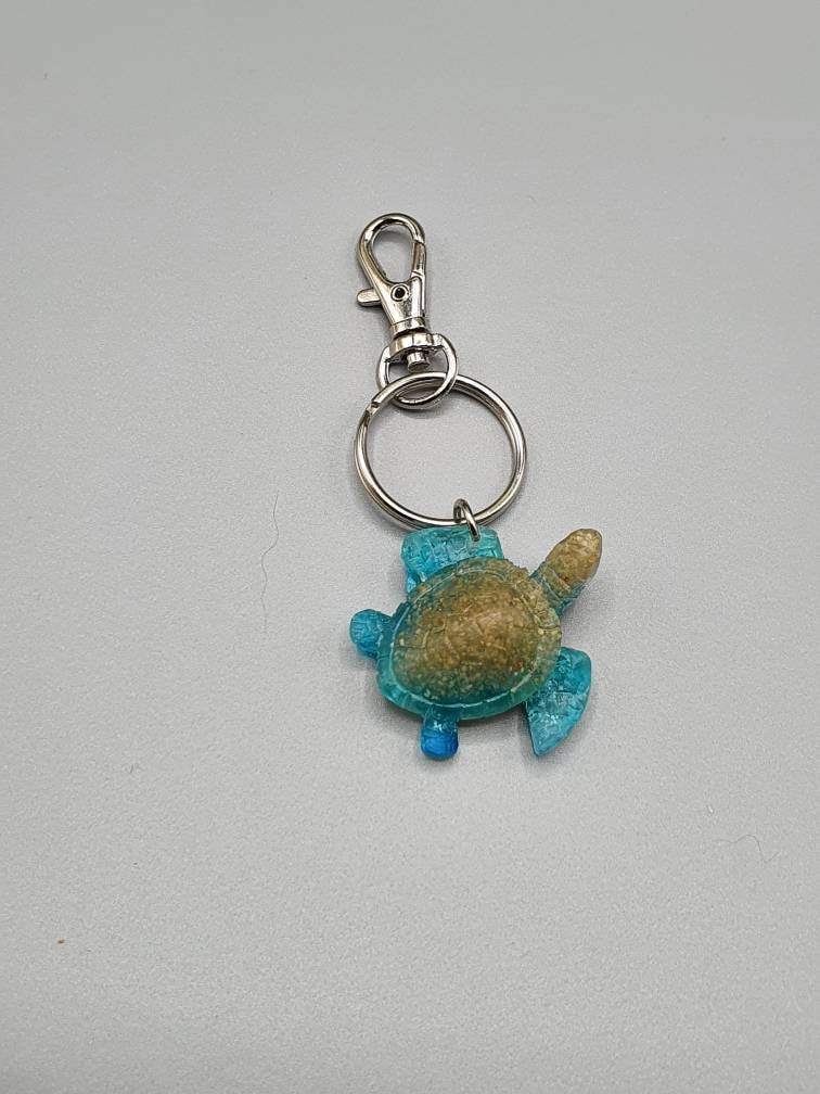 Cute resin ocean blue turtle keyring/ keychain with lobster | Etsy