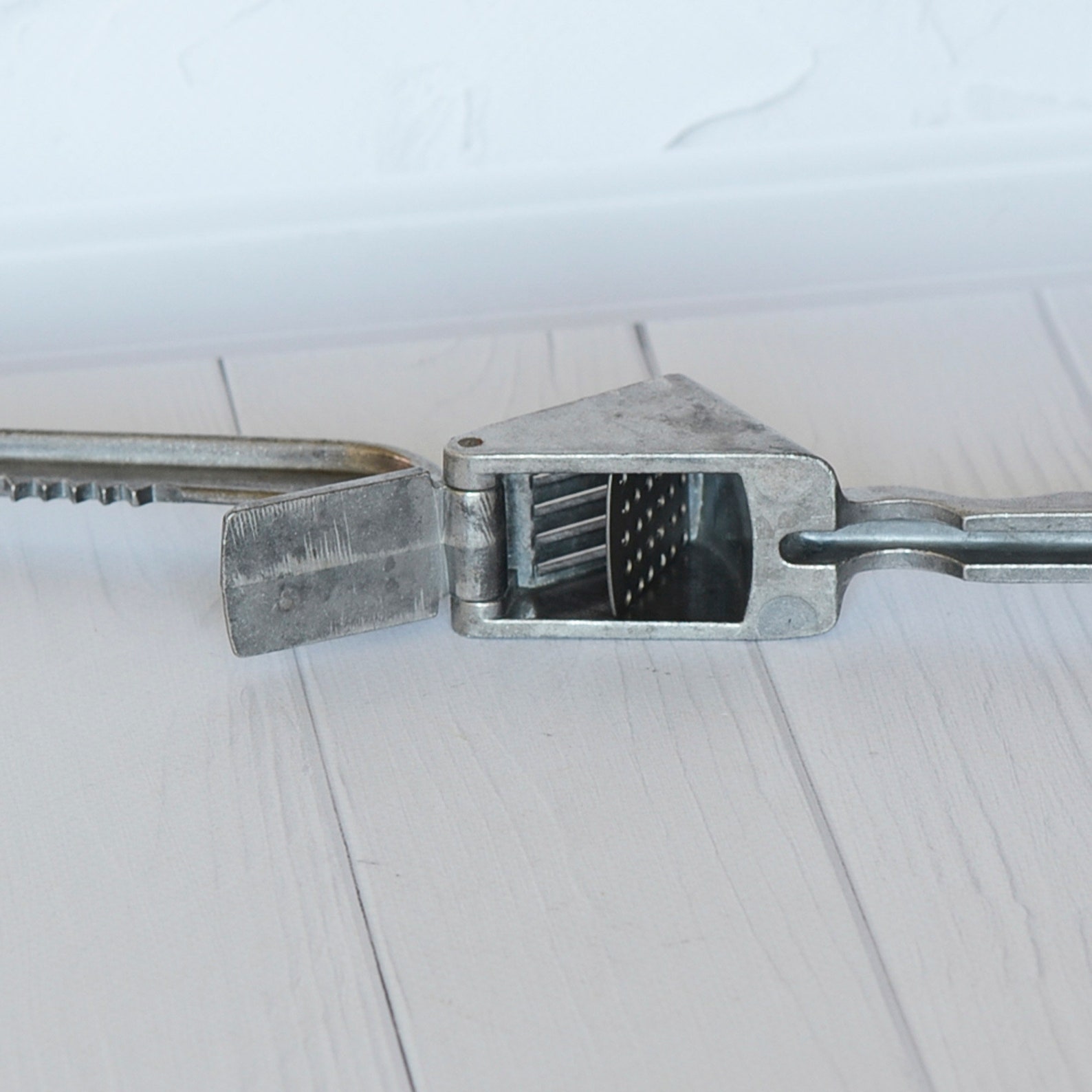 Garlic Hand Press Old Cooking Utensil Rare Food Press Metal Aluminum ...