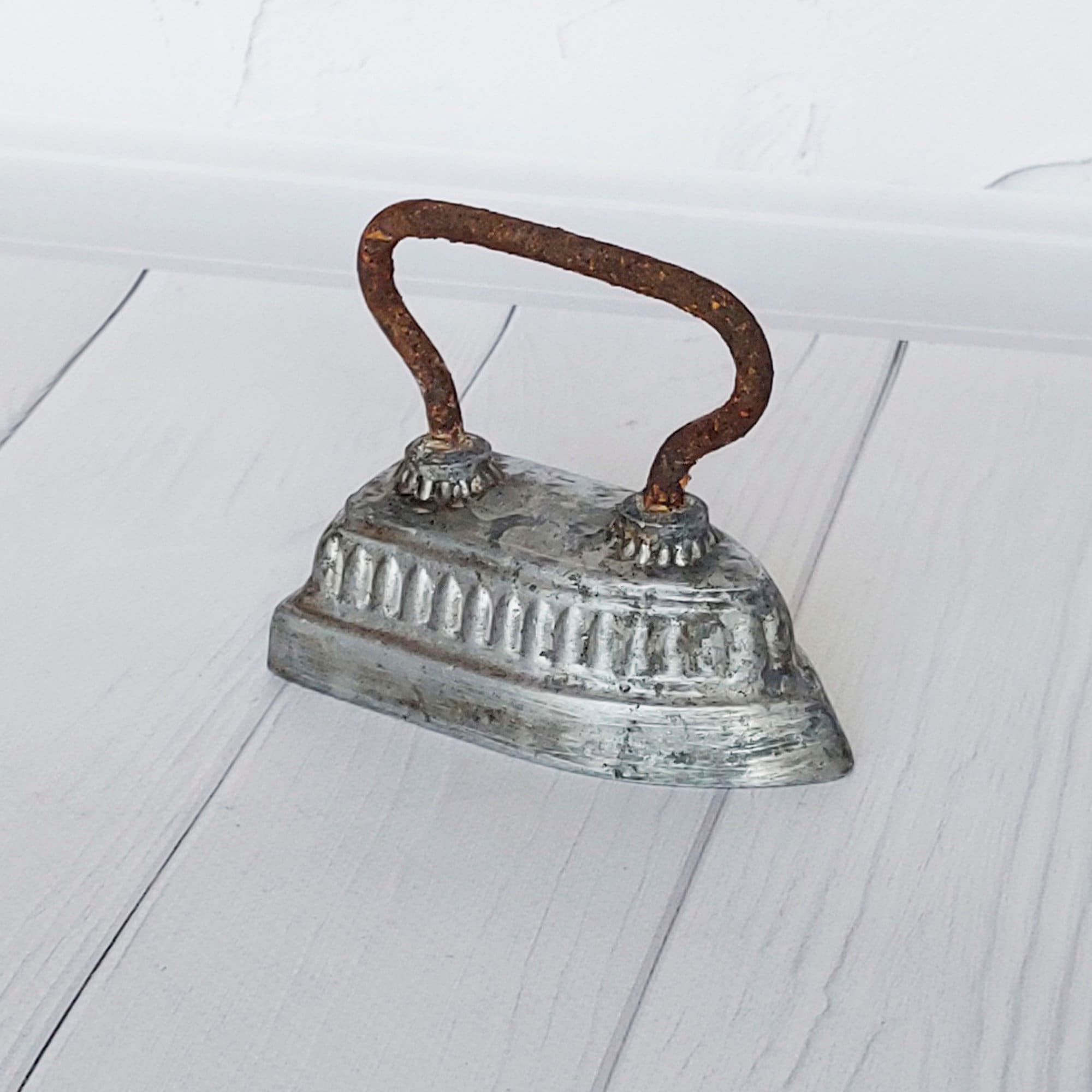 Antique Sad Iron Small Old Metal Iron Soviet Laundry Primitive - Etsy