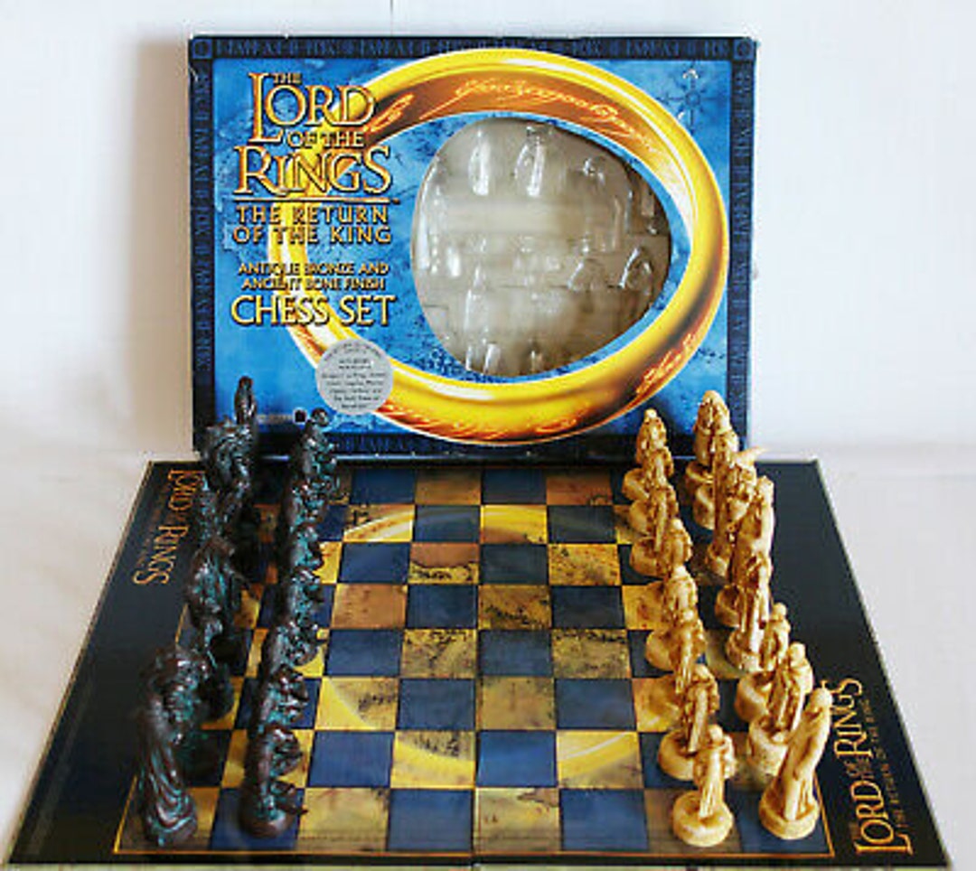The Return of the King Chess Set - LOTR Highly Detailed Edition ...