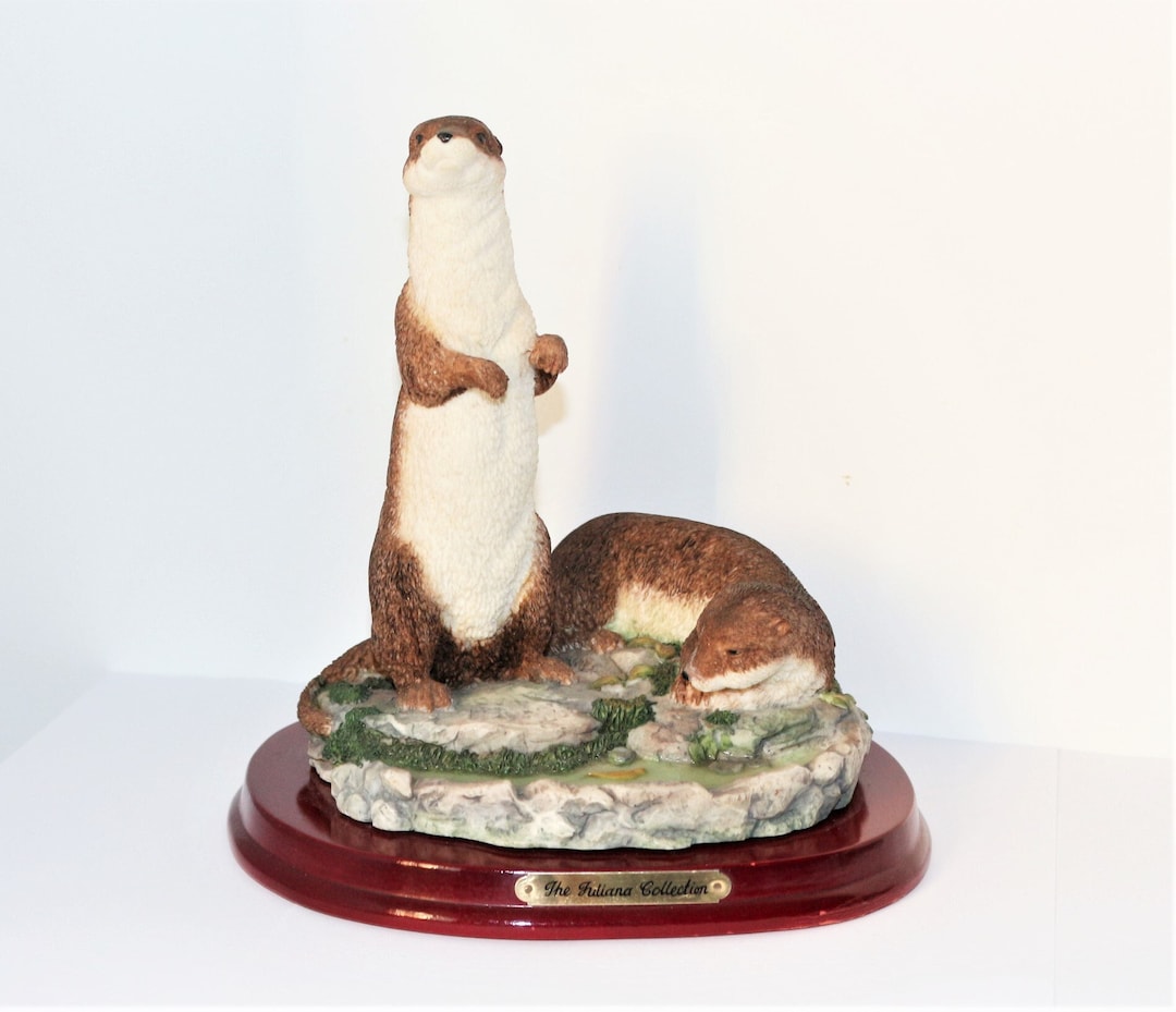 Juliana Collection River Otter Figurine: Vintage Wildlife Art, Mahogany ...
