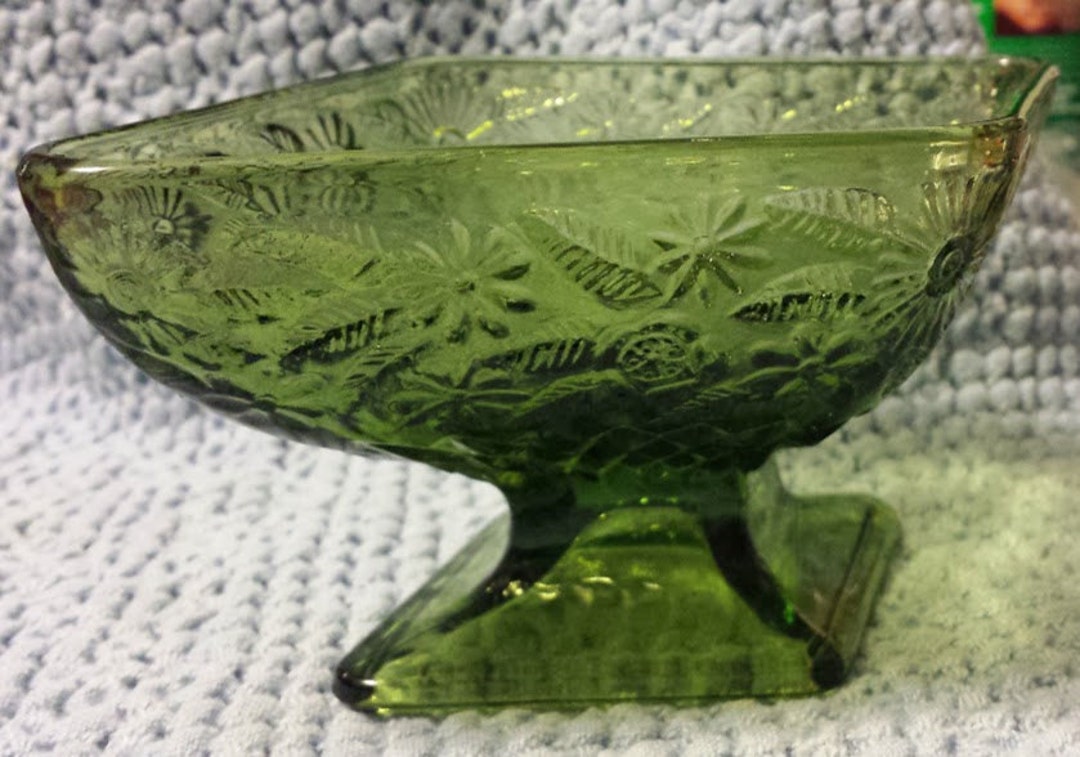 Vintage Avocado Indiana Glass Diamond Shaped Pedestal Candy / Trinket ...