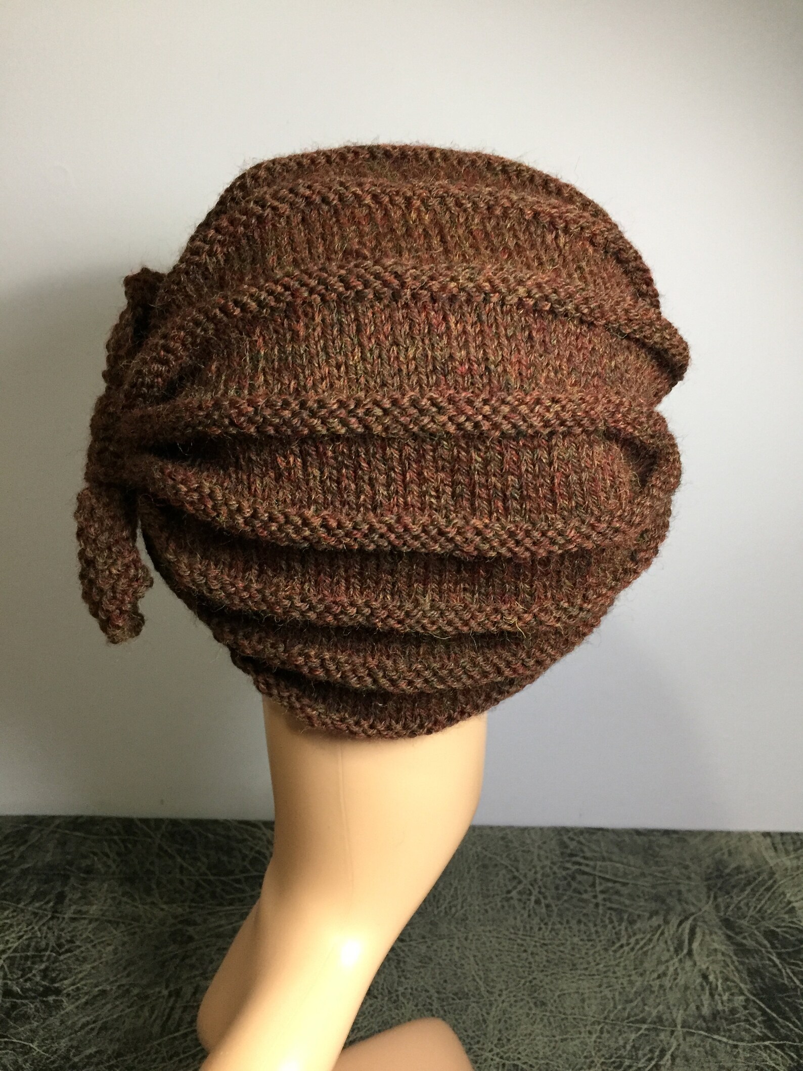 Hand Knit Retro Style Cloche/slouch Hat Large-fits Heads - Etsy