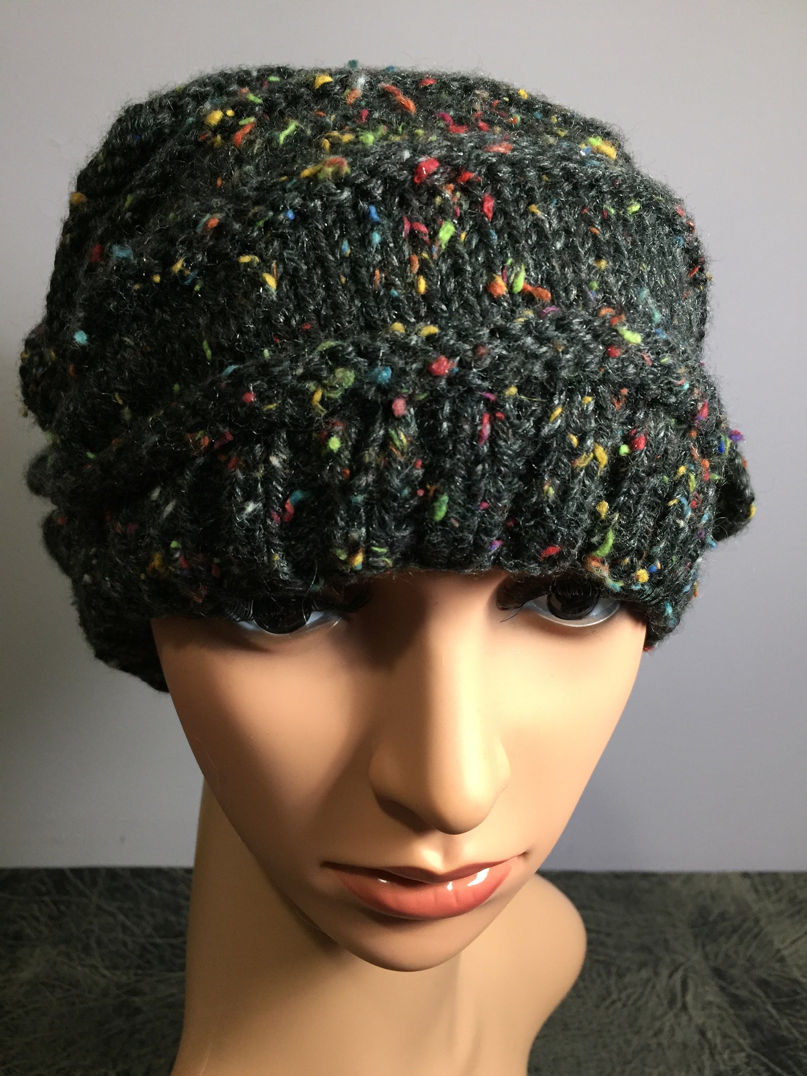 Retro Style Hand Knit Winter Slouch/cloche Hat W/ Knit Bow, Fits Head ...