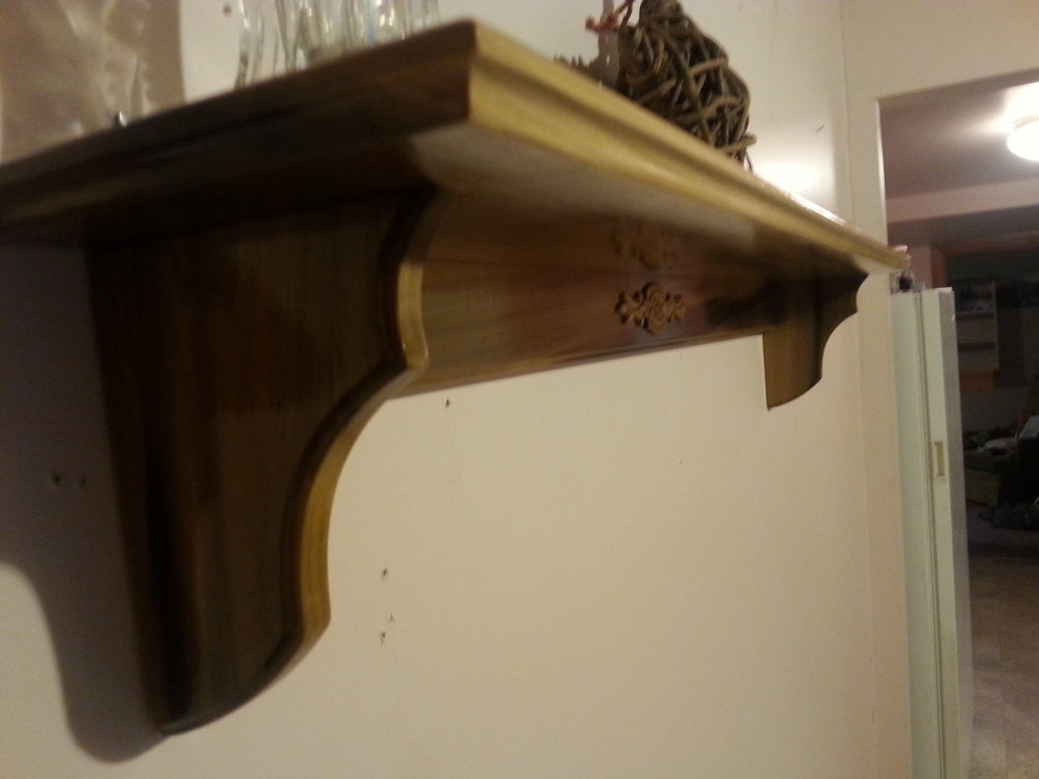 Shelf made from poplar