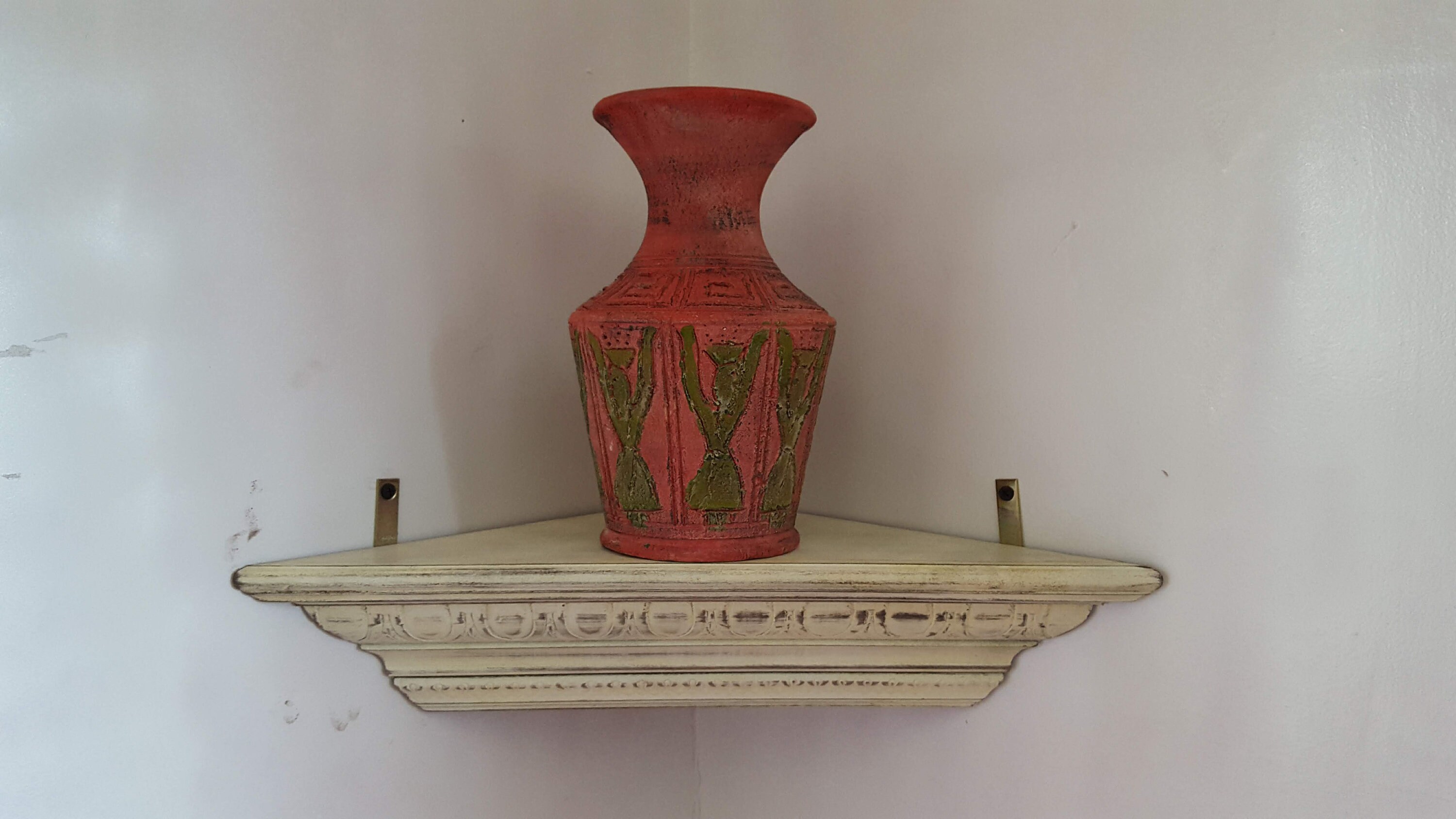 Corner shelf made with decorative crown in distressed ivory great gifts ...