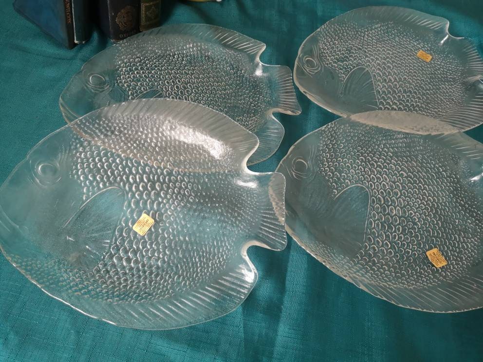 Vintage Arcoroc Clear Glass Fish Plates Dishes Set of 4 Made in France ...