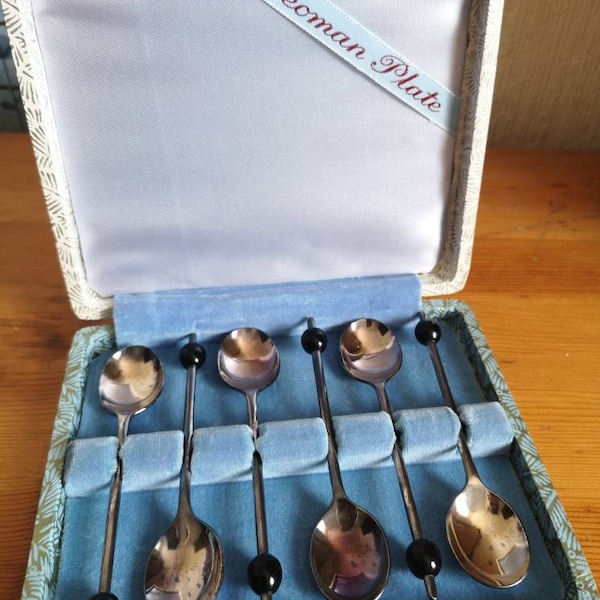 Yeoman Plate England Spoons - Etsy