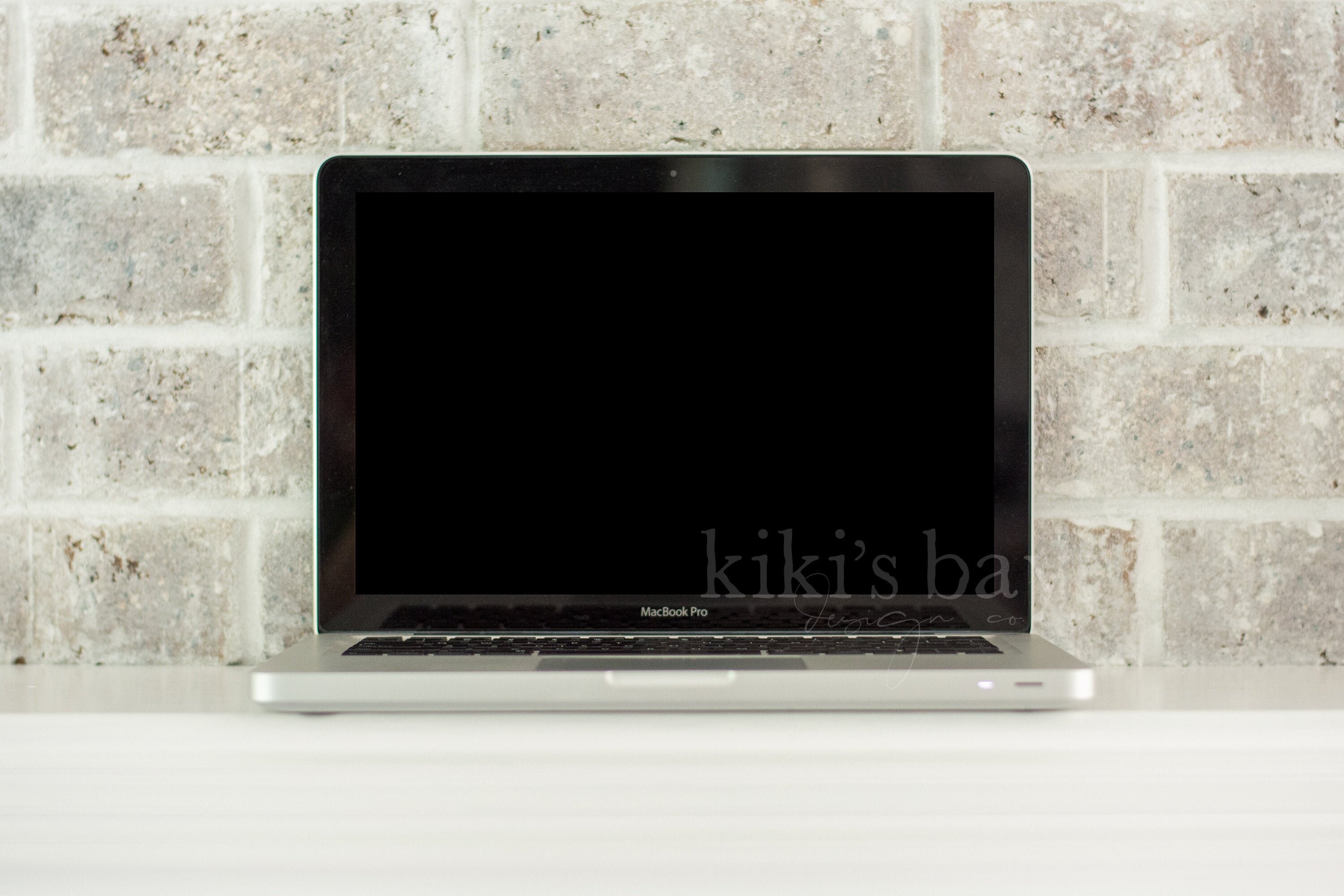 Laptop Mockup // Lifestyle Stock Photo // Apple MacBook Mockup White ...