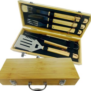 Grill Gift Set With 5 Grilling Tools in Bamboo Case | Personalized BBQ ...