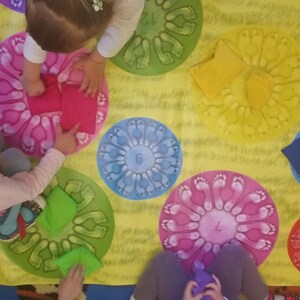 Flowers Footprints and Numbers Playmat- Easy to Clean Activity Mat- for ...