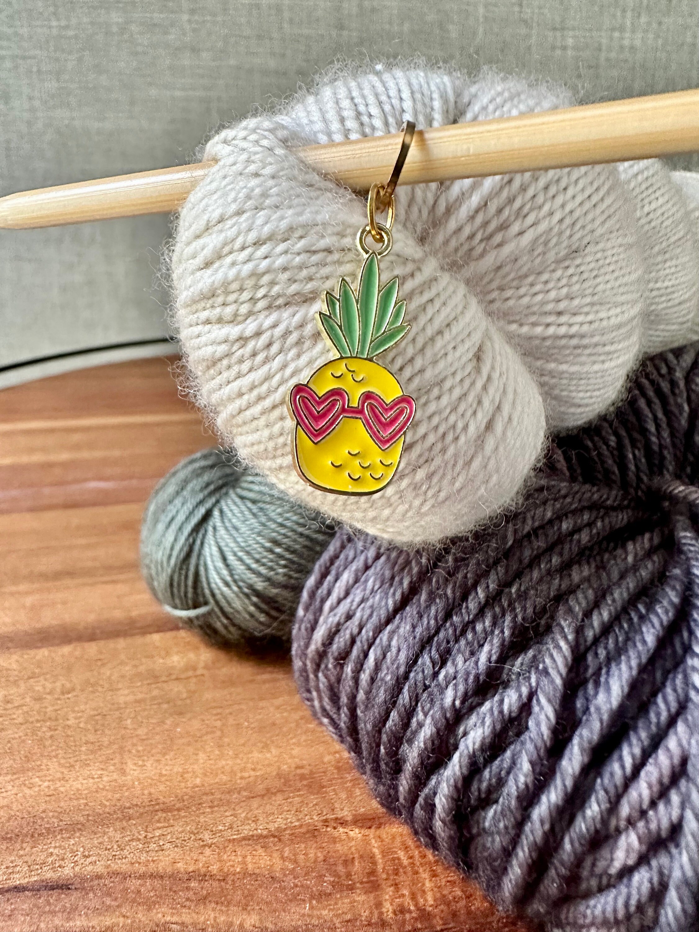 Pineapple Guy Stitch Marker / Crochet Stitch Markers / Progress Keepers ...