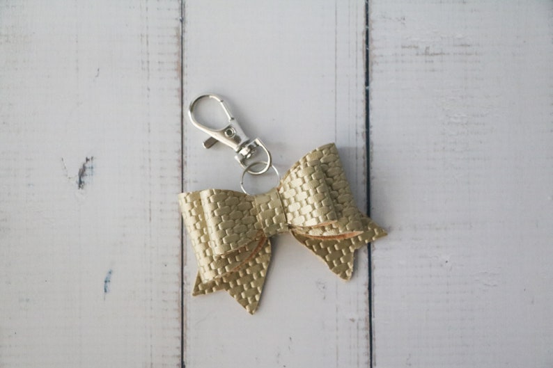 Bow Keychain - Etsy