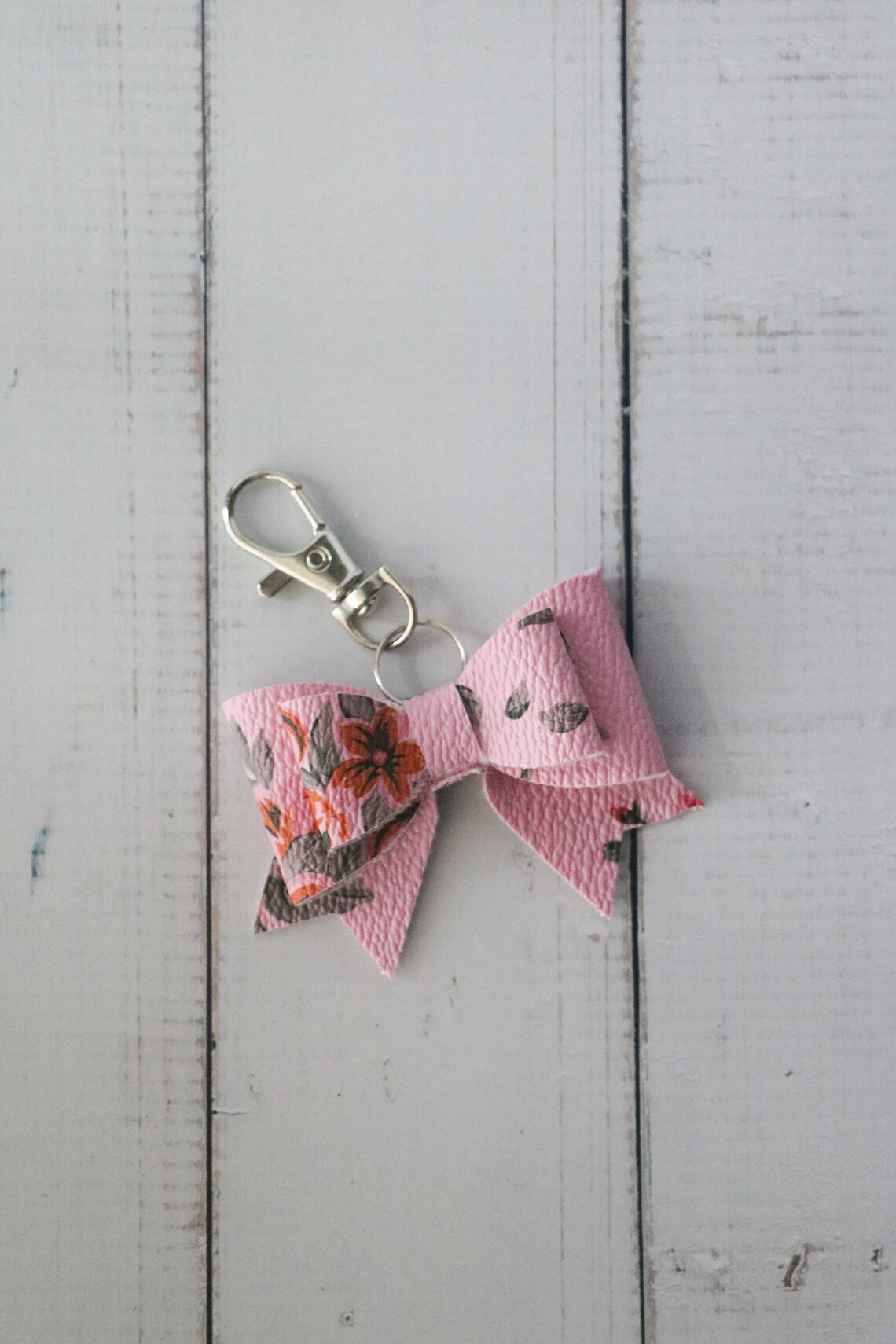 Bow Keychain - Etsy
