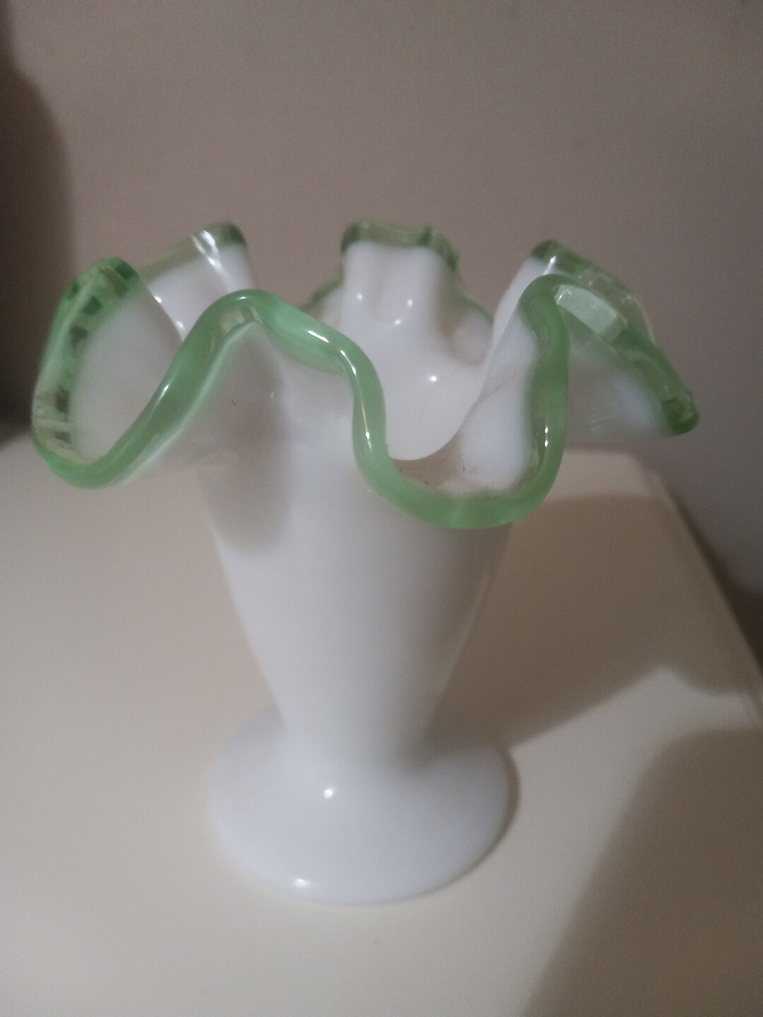 Vintage 1950's Fenton Glass Emerald Crest 4 Inch Ruffled Edge Milk ...