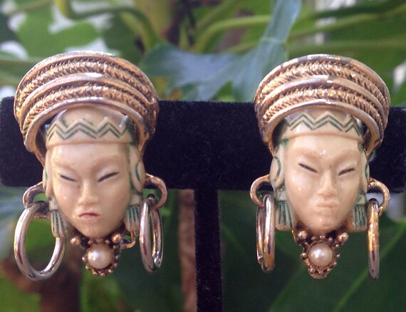 Vintage 1950 Selro Selini Asian Princess Faux Pearl C… - Gem