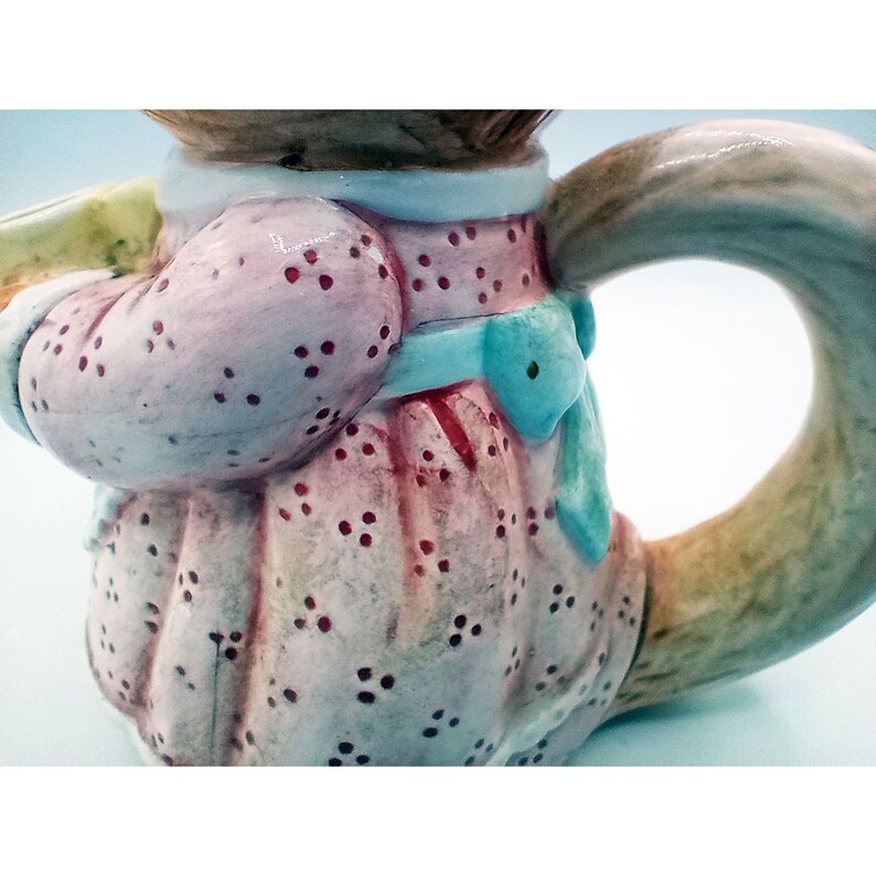 Avon Ceramic Cat Creamer Pitcher Hand Painted 5 Inch Collectible Decor ...