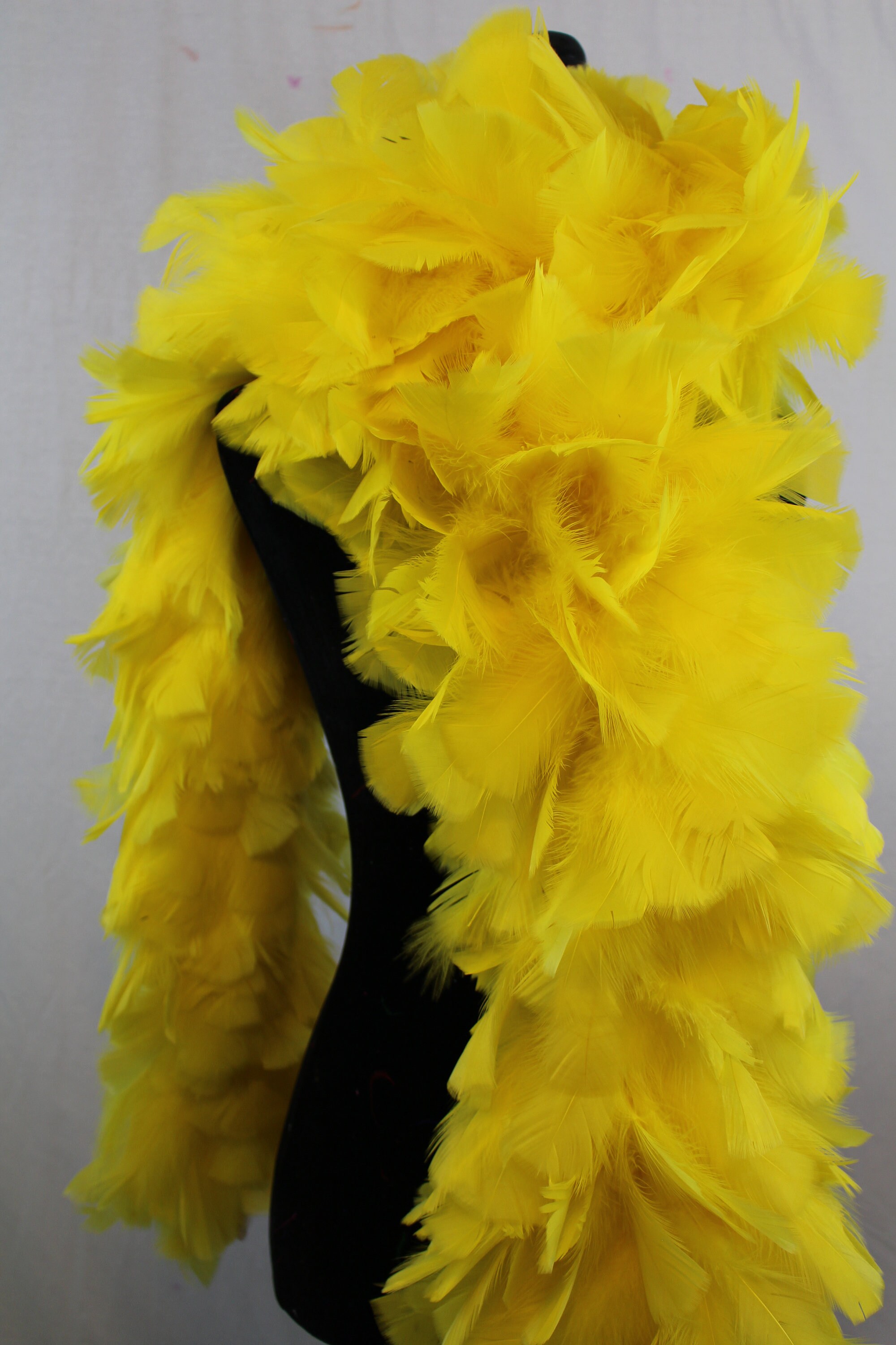 200 Gram 2 Yrd Flat Fluffy Turkey Ruff Feather Boas - Etsy