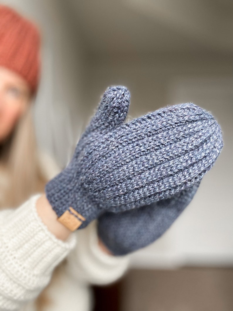 CROCHET PATTERN // Crochet Mittens, Knit-like Ribbed Mittens, Modern ...