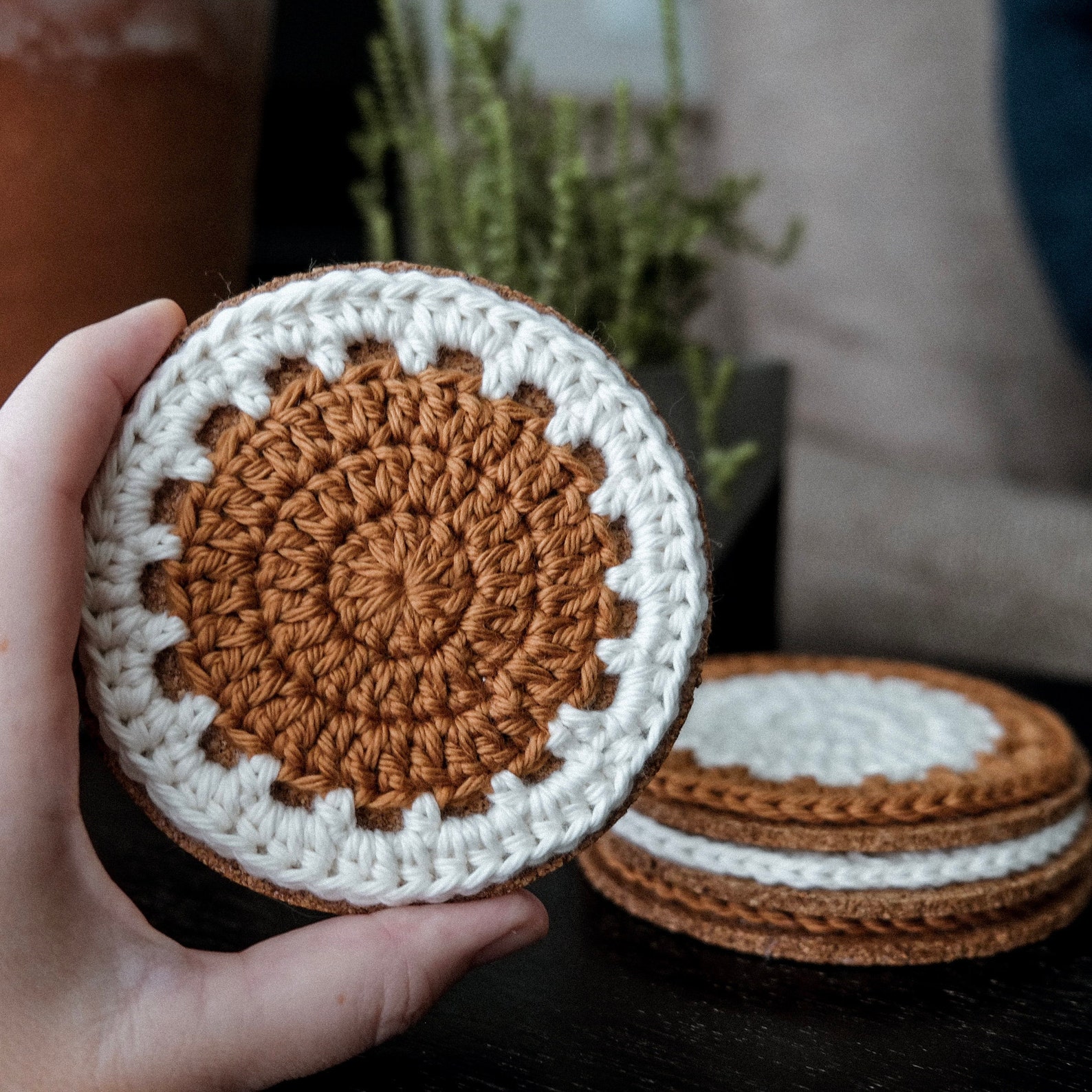 CROCHET PATTERN // Crochet Coasters, Modern Decorative Coasters ...