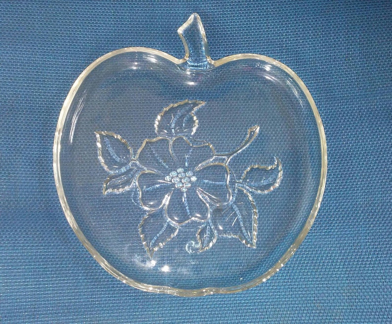Apple Plates Mid Century Glass Apple Blossom Plates Vintage Plates - Etsy